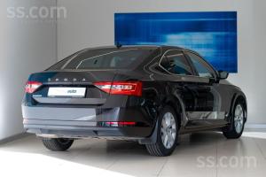Melns Skoda SuperB 2023 Rīga, ar dzinēja tilpumu 1.50 L un nobraukumu 53 tūkst. km par 23890 €, foto 4 vietnē AUTOMOTO.COM.LV