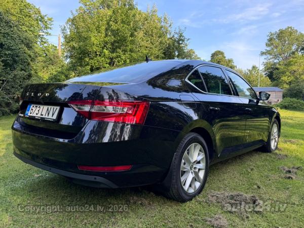 Black Skoda SuperB 2023 in Tallinn, with an engine capacity of 1.50 L and mileage of 135 thousand km for 23390 €, photo 8 on AUTOMOTO.COM.LV