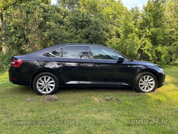 Black Skoda SuperB 2023 in Tallinn, with an engine capacity of 1.50 L and mileage of 135 thousand km for 23390 €, photo 9 on AUTOMOTO.COM.LV