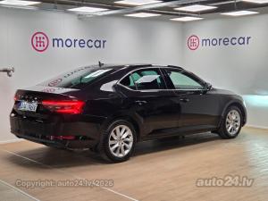 Melns Skoda SuperB 2024 Tallina, ar dzinēja tilpumu 2.00 L un nobraukumu 22 tūkst. km par 28900 €, foto 4 vietnē AUTOMOTO.COM.LV