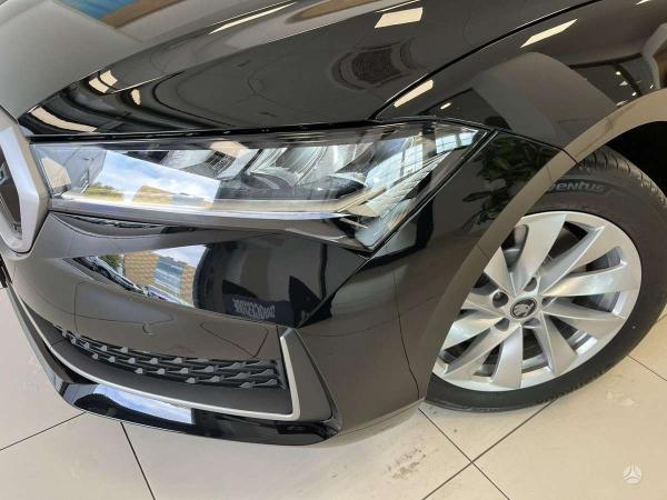 Skoda SuperB 2026 in Kaunas on AUTOMOTO.COM.LV Black Skoda SuperB 2026 in Kaunas, with an engine capacity of 1.50 L and mileage of 0 thousand km for 39900 €, photo 3 on AUTOMOTO.COM.LV