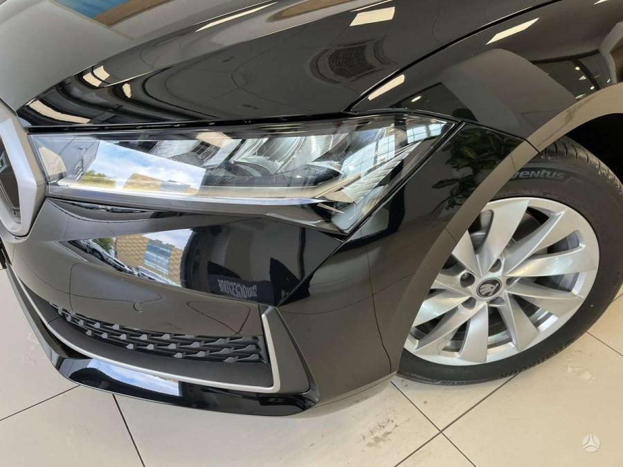 Melns Skoda SuperB 2026 Kauņa, ar dzinēja tilpumu 1.50 L un nobraukumu 0 tūkst. km par 39900 €, foto 3 vietnē AUTOMOTO.COM.LV