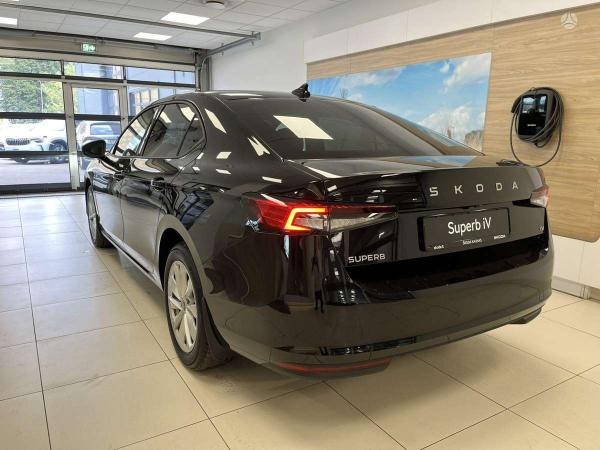 Skoda SuperB 2026 in Kaunas on AUTOMOTO.COM.LV Black Skoda SuperB 2026 in Kaunas, with an engine capacity of 1.50 L and mileage of 0 thousand km for 39900 €, photo 9 on AUTOMOTO.COM.LV