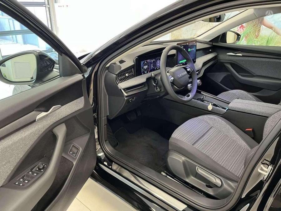 Melns Skoda SuperB 2026 Kauņa, ar dzinēja tilpumu 1.50 L un nobraukumu 0 tūkst. km par 39900 €, foto 11 vietnē AUTOMOTO.COM.LV