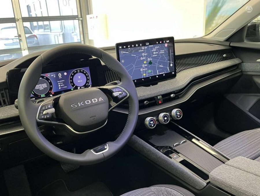 Melns Skoda SuperB 2026 Kauņa, ar dzinēja tilpumu 1.50 L un nobraukumu 0 tūkst. km par 39900 €, foto 14 vietnē AUTOMOTO.COM.LV