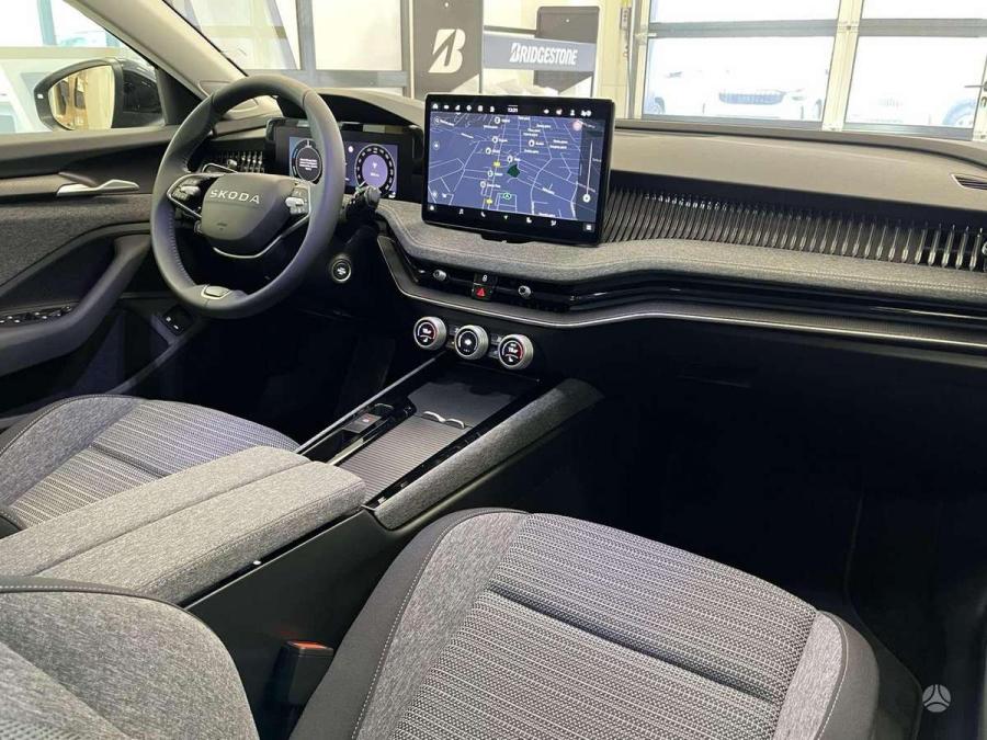Melns Skoda SuperB 2026 Kauņa, ar dzinēja tilpumu 1.50 L un nobraukumu 0 tūkst. km par 39900 €, foto 21 vietnē AUTOMOTO.COM.LV