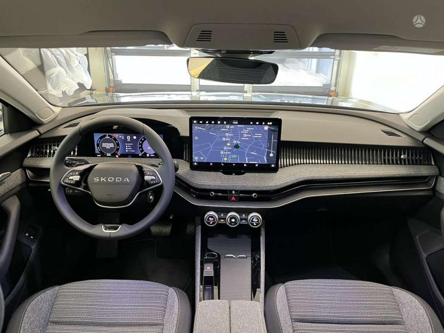 Melns Skoda SuperB 2026 Kauņa, ar dzinēja tilpumu 1.50 L un nobraukumu 0 tūkst. km par 39900 €, foto 26 vietnē AUTOMOTO.COM.LV