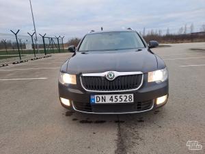 Melns Skoda SuperB 2010 Telšiai, ar dzinēja tilpumu 2.00 L un nobraukumu 370 tūkst. km par 2350 €, foto 2 vietnē AUTOMOTO.COM.LV
