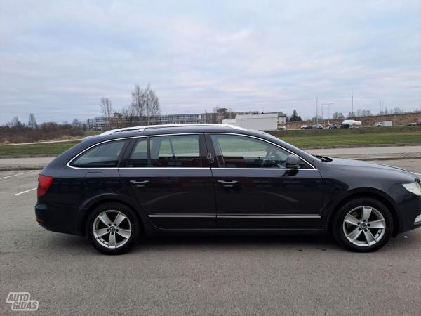 Black Skoda SuperB 2010 in Telschi, with an engine capacity of 2.00 L and mileage of 370 thousand km for 2350 €, photo 6 on AUTOMOTO.COM.LV
