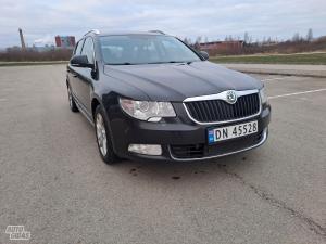 Melns Skoda SuperB 2010 Telšiai, ar dzinēja tilpumu 2.00 L un nobraukumu 370 tūkst. km par 2350 €, foto 13 vietnē AUTOMOTO.COM.LV