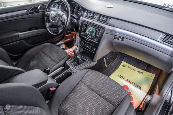 Melns Skoda SuperB 2010 Kauņa, ar dzinēja tilpumu 1.80 L un nobraukumu 342 tūkst. km par 5890 €, foto 11 vietnē AUTOMOTO.COM.LV