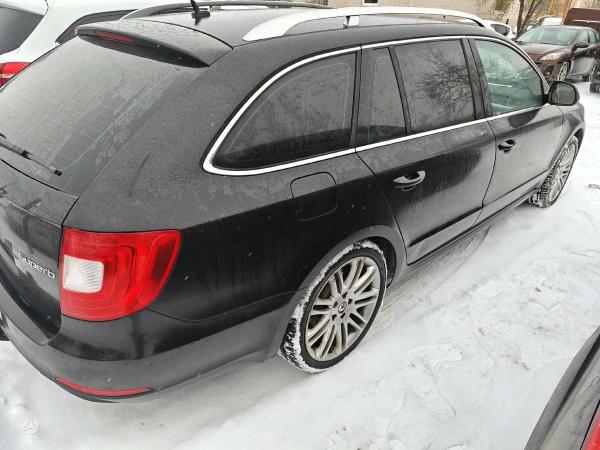 Black Skoda SuperB 2010 in Vilnius, with an engine capacity of 1.80 L and mileage of 240 thousand km for 3350 €, photo 3 on AUTOMOTO.COM.LV