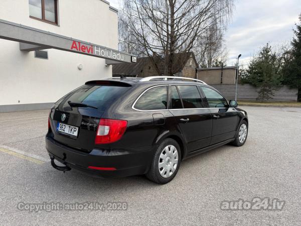 Melns Skoda SuperB 2010 Tartu, ar dzinēja tilpumu 2.00 L un nobraukumu 350 tūkst. km par 4200 €, foto 3 vietnē AUTOMOTO.COM.LV