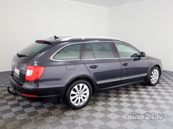 Black Skoda SuperB 2010 in Tallinn, with an engine capacity of 2.00 L and mileage of 318 thousand km for 2999 €, photo 3 on AUTOMOTO.COM.LV