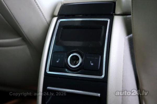 Black Skoda SuperB 2010 in Tallinn, with an engine capacity of 2.00 L and mileage of 318 thousand km for 2999 €, photo 8 on AUTOMOTO.COM.LV