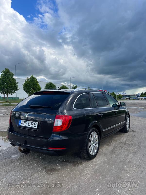 Melns Skoda SuperB 2010 Tartu, ar dzinēja tilpumu 2.00 L un nobraukumu 266 tūkst. km par 4550 €, foto 4 vietnē AUTOMOTO.COM.LV