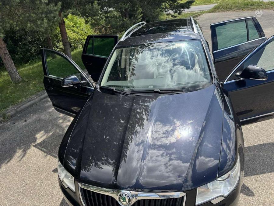 Melns Skoda SuperB 2010 Viļņa, ar dzinēja tilpumu 1.98 L un nobraukumu 310 tūkst. km par 4450 €, foto 4 vietnē AUTOMOTO.COM.LV