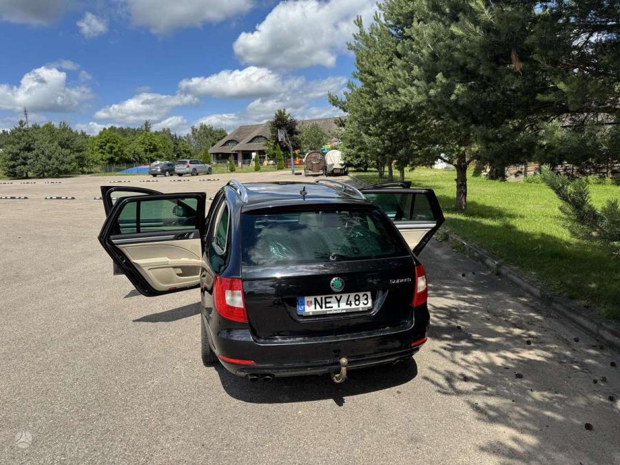 Melns Skoda SuperB 2010 Viļņa, ar dzinēja tilpumu 1.98 L un nobraukumu 310 tūkst. km par 4450 €, foto 6 vietnē AUTOMOTO.COM.LV
