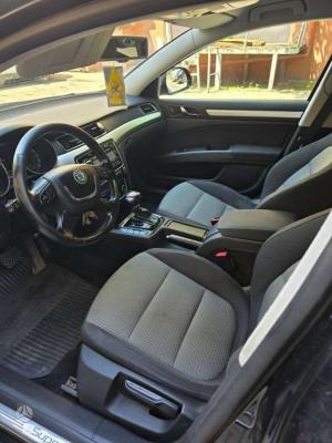Melns Skoda SuperB 2010 Klaipėda, ar dzinēja tilpumu 1.97 L un nobraukumu 480 tūkst. km par 3250 €, foto 11 vietnē AUTOMOTO.COM.LV