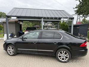 Черный Шкода Суперб 2010 в Рига, объемом двигателя 2.00 л и пробегом 417 тыс. км за 3300 €, фото  на AUTOMOTO.COM.LV
