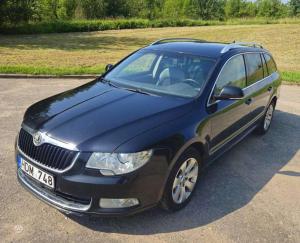 Black Skoda SuperB 2010 in Kaunas, with an engine capacity of 2.00 L and mileage of 404 thousand km for 3500 €, photo  on AUTOMOTO.COM.LV