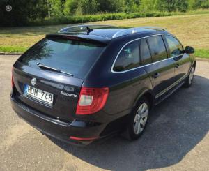 Black Skoda SuperB 2010 in Kaunas, with an engine capacity of 2.00 L and mileage of 404 thousand km for 3500 €, photo 4 on AUTOMOTO.COM.LV