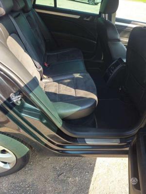 Black Skoda SuperB 2010 in Kaunas, with an engine capacity of 2.00 L and mileage of 404 thousand km for 3500 €, photo 13 on AUTOMOTO.COM.LV