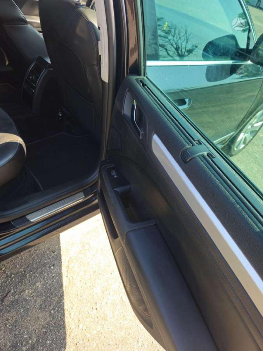 Black Skoda SuperB 2010 in Kaunas, with an engine capacity of 2.00 L and mileage of 404 thousand km for 3500 €, photo 14 on AUTOMOTO.COM.LV
