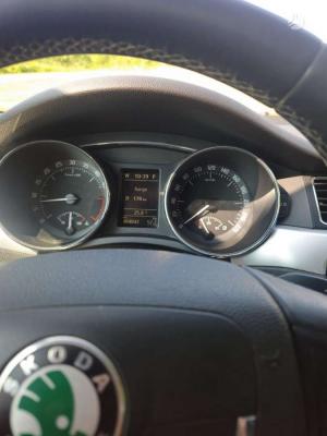 Black Skoda SuperB 2010 in Kaunas, with an engine capacity of 2.00 L and mileage of 404 thousand km for 3500 €, photo 16 on AUTOMOTO.COM.LV