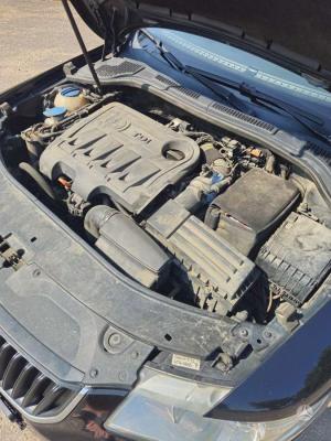 Black Skoda SuperB 2010 in Kaunas, with an engine capacity of 2.00 L and mileage of 404 thousand km for 3500 €, photo 18 on AUTOMOTO.COM.LV