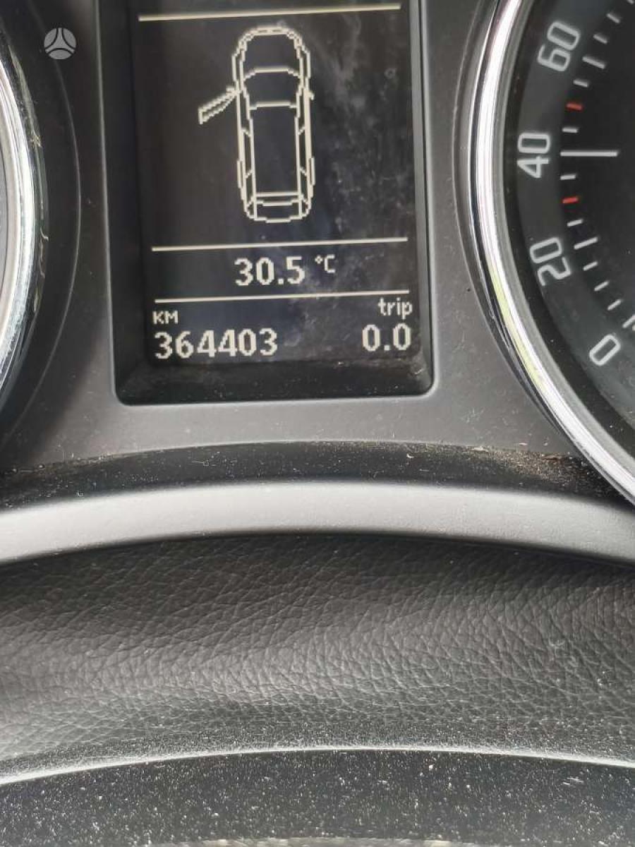 Melns Skoda SuperB 2010 Viļņa, ar dzinēja tilpumu 1.80 L un nobraukumu 364 tūkst. km par 1200 €, foto 7 vietnē AUTOMOTO.COM.LV