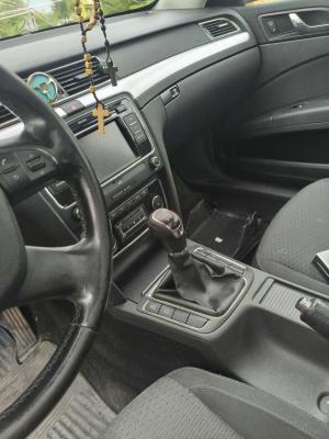 Melns Skoda SuperB 2010 Viļņa, ar dzinēja tilpumu 1.80 L un nobraukumu 364 tūkst. km par 1200 €, foto 11 vietnē AUTOMOTO.COM.LV