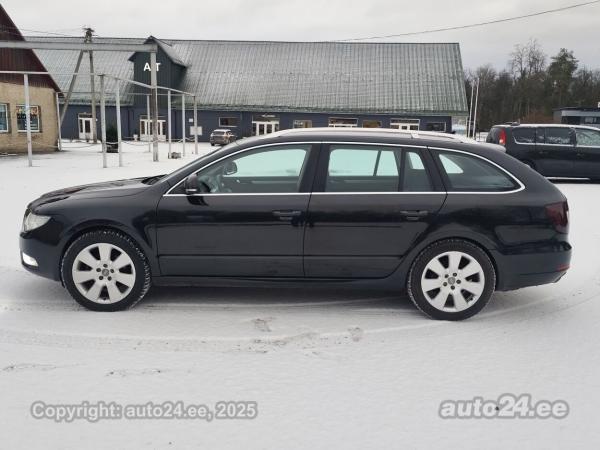 Black Skoda SuperB 2011 in Tartu, with an engine capacity of 1.60 L and mileage of 300 thousand km for 4499 €, photo 10 on AUTOMOTO.COM.LV