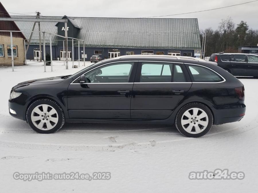 Black Skoda SuperB 2011 in Tartu, with an engine capacity of 1.60 L and mileage of 300 thousand km for 4499 €, photo 10 on AUTOMOTO.COM.LV