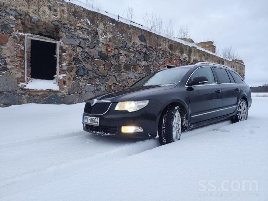 Melns Skoda SuperB 2011 Talsi, ar dzinēja tilpumu 2.00 L un nobraukumu 289 tūkst. km par 5200 €, foto 1 vietnē AUTOMOTO.COM.LV
