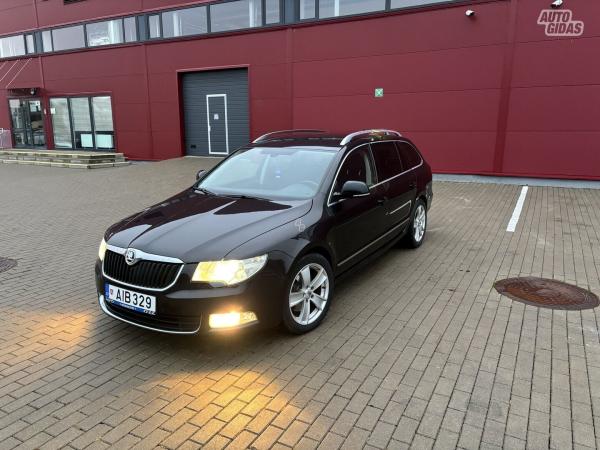 Melns Skoda SuperB 2011 Kauņa, ar dzinēja tilpumu 1.60 L un nobraukumu 400 tūkst. km par 3950 €, foto 1 vietnē AUTOMOTO.COM.LV