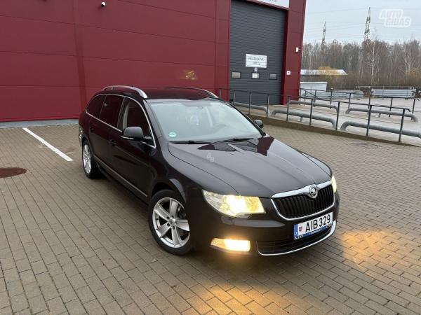 Melns Skoda SuperB 2011 Kauņa, ar dzinēja tilpumu 1.60 L un nobraukumu 400 tūkst. km par 3950 €, foto 2 vietnē AUTOMOTO.COM.LV