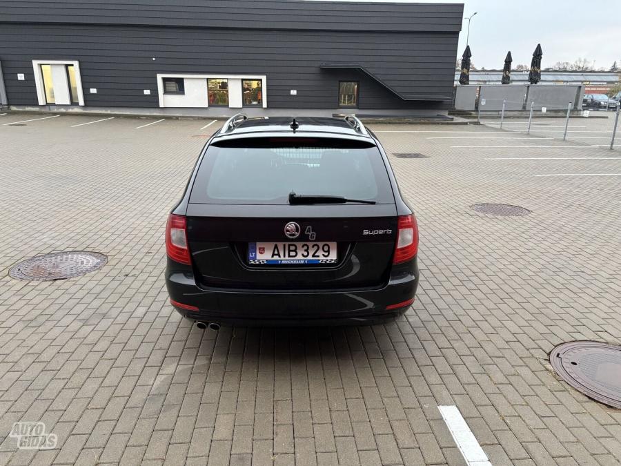 Black Skoda SuperB 2011 in Kaunas, with an engine capacity of 1.60 L and mileage of 400 thousand km for 3950 €, photo 7 on AUTOMOTO.COM.LV