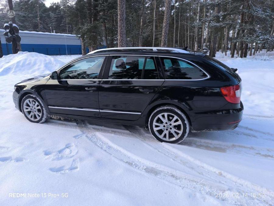 Black Skoda SuperB 2011 in Kaunas, with an engine capacity of 2.00 L and mileage of 257 thousand km for 6995 €, photo 1 on AUTOMOTO.COM.LV