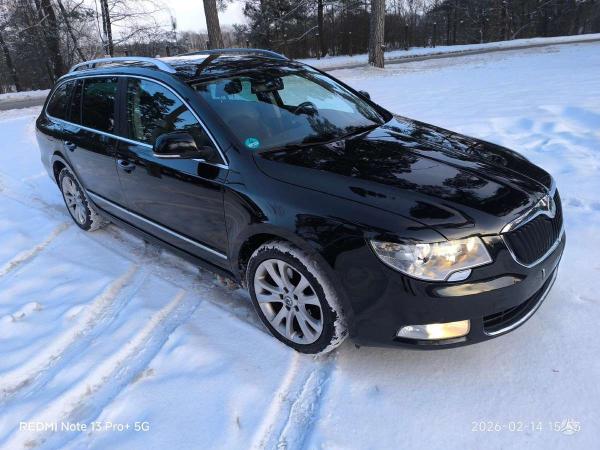 Black Skoda SuperB 2011 in Kaunas, with an engine capacity of 2.00 L and mileage of 257 thousand km for 6995 €, photo 10 on AUTOMOTO.COM.LV