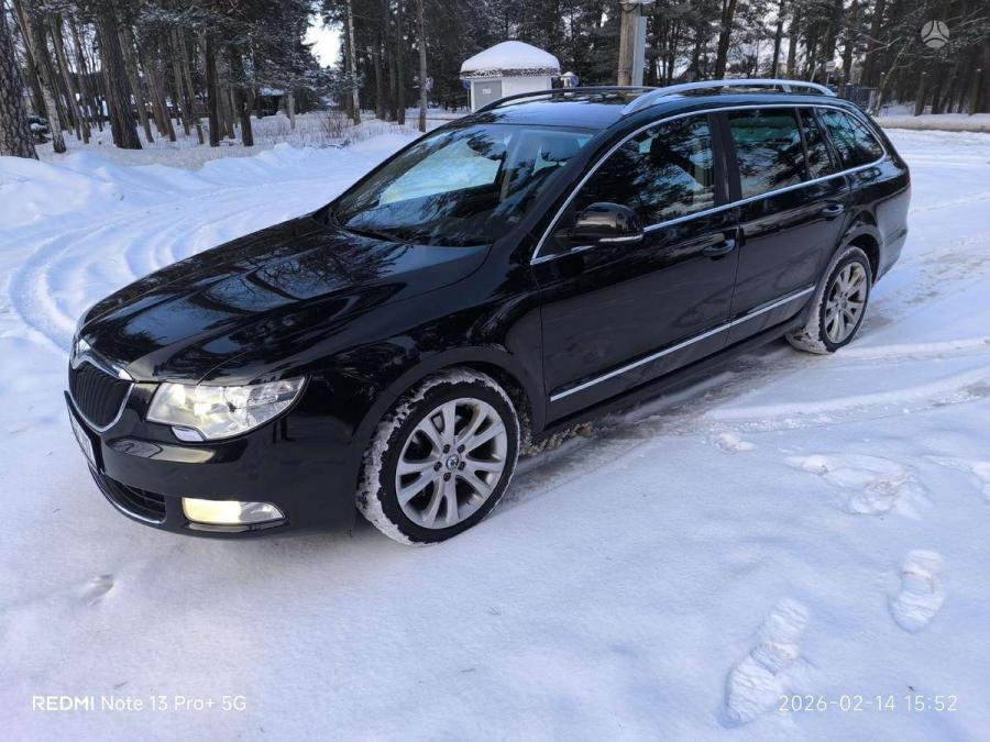 Black Skoda SuperB 2011 in Kaunas, with an engine capacity of 2.00 L and mileage of 257 thousand km for 6995 €, photo 11 on AUTOMOTO.COM.LV