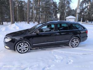 Black Skoda SuperB 2011 in Kaunas, with an engine capacity of 2.00 L and mileage of 257 thousand km for 6995 €, photo 12 on AUTOMOTO.COM.LV