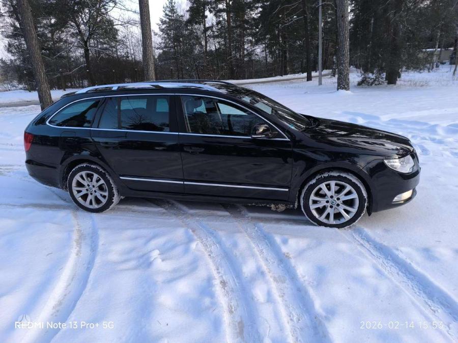 Black Skoda SuperB 2011 in Kaunas, with an engine capacity of 2.00 L and mileage of 257 thousand km for 6995 €, photo 14 on AUTOMOTO.COM.LV
