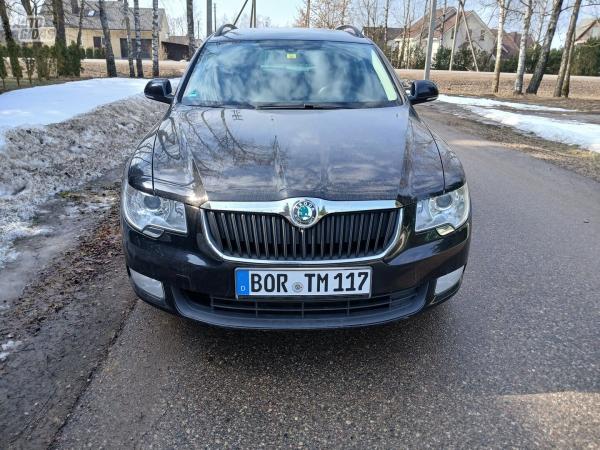 Black Skoda SuperB 2011 in Utena, with an engine capacity of 2.00 L and mileage of 278 thousand km for 5300 €, photo 1 on AUTOMOTO.COM.LV