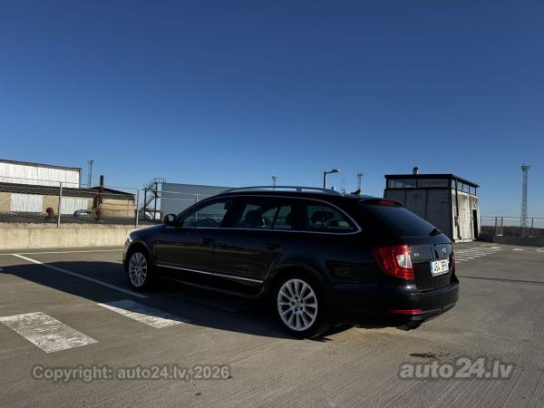 Black Skoda SuperB 2011 in Tallinn, with an engine capacity of 1.80 L and mileage of 216 thousand km for 2200 €, photo 4 on AUTOMOTO.COM.LV