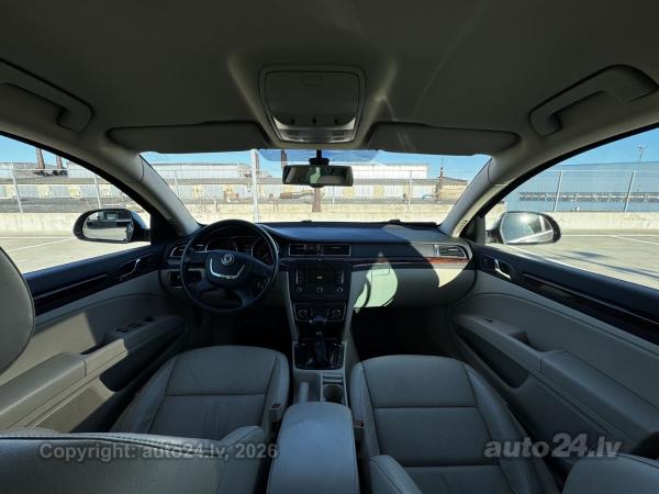 Black Skoda SuperB 2011 in Tallinn, with an engine capacity of 1.80 L and mileage of 216 thousand km for 2200 €, photo 7 on AUTOMOTO.COM.LV