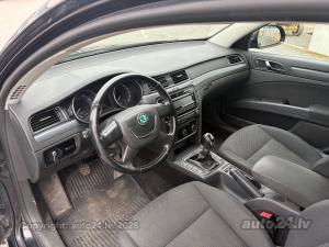 Black Skoda SuperB 2011 in Tallinn, with an engine capacity of 1.80 L and mileage of 267 thousand km for 2900 €, photo 11 on AUTOMOTO.COM.LV