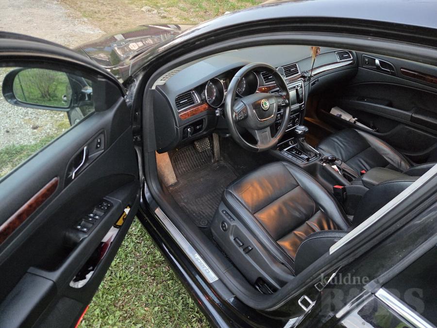Melns Skoda SuperB 2011 Tallina, ar dzinēja tilpumu 0.00 L un nobraukumu 304 tūkst. km par 5800 €, foto 7 vietnē AUTOMOTO.COM.LV