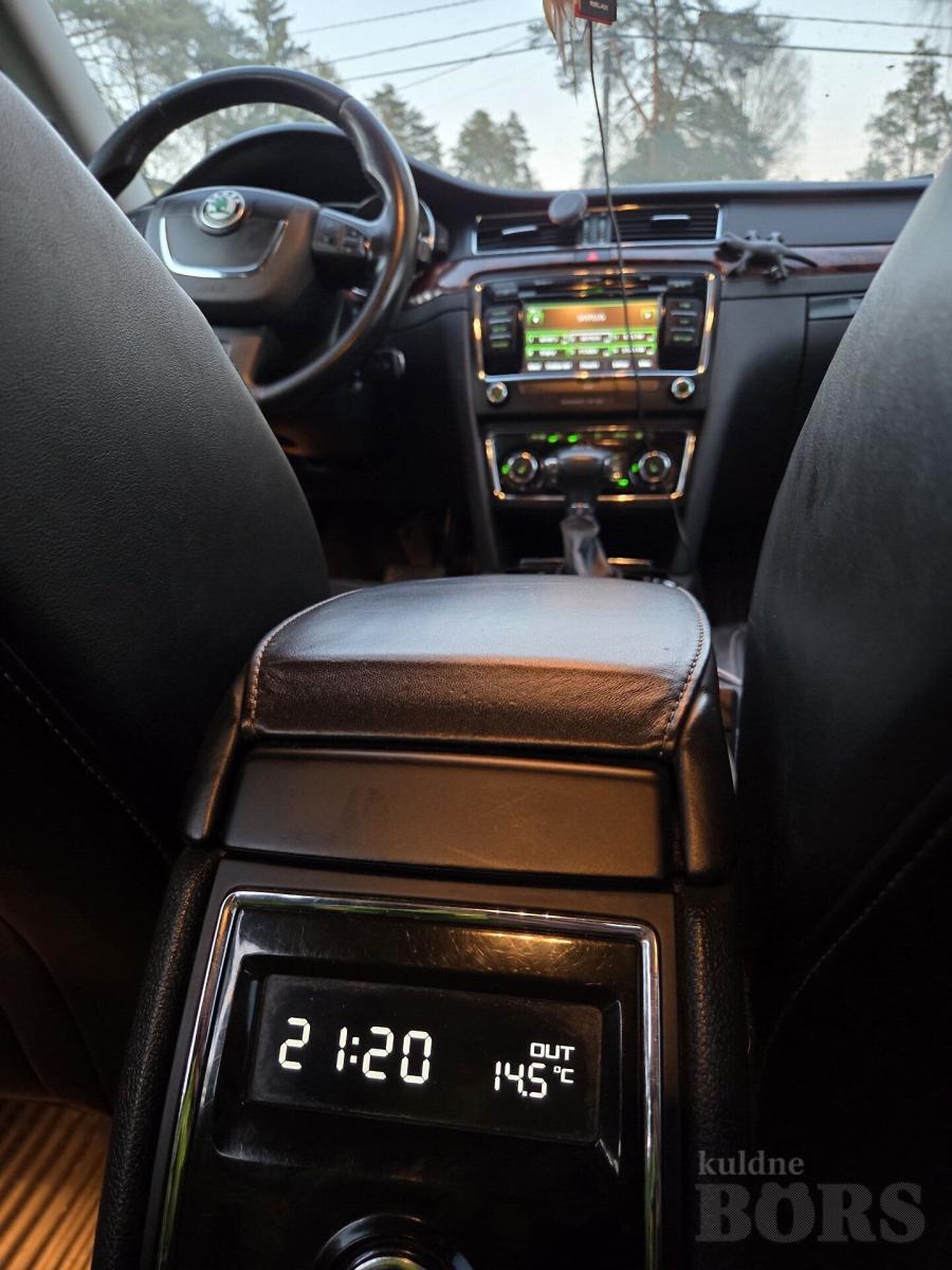 Melns Skoda SuperB 2011 Tallina, ar dzinēja tilpumu 0.00 L un nobraukumu 304 tūkst. km par 5800 €, foto 9 vietnē AUTOMOTO.COM.LV