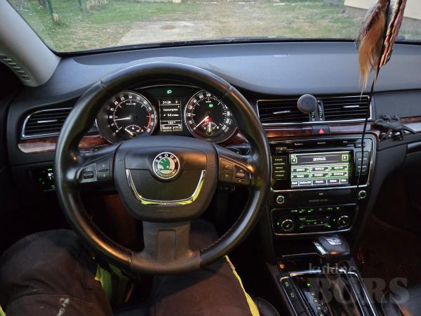 Melns Skoda SuperB 2011 Tallina, ar dzinēja tilpumu 0.00 L un nobraukumu 304 tūkst. km par 5800 €, foto 9 vietnē AUTOMOTO.COM.LV